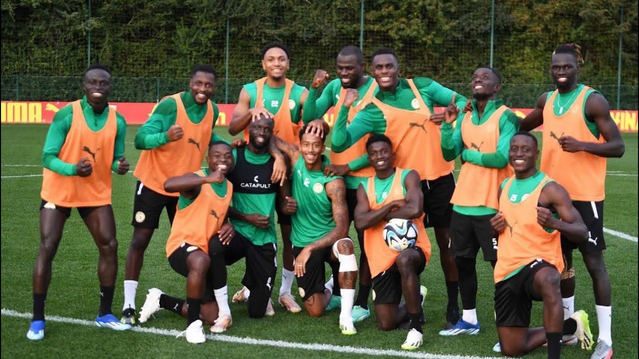 3 eme galop des lions 🦁🇸🇳 avec mbektè 🤩 ! Sadio Mane absent - YouTube