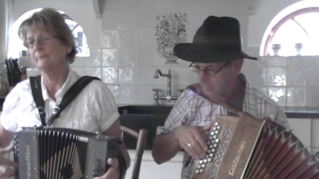 Anna's vals. Waltz from Boda of Solingevalsen. - YouTube