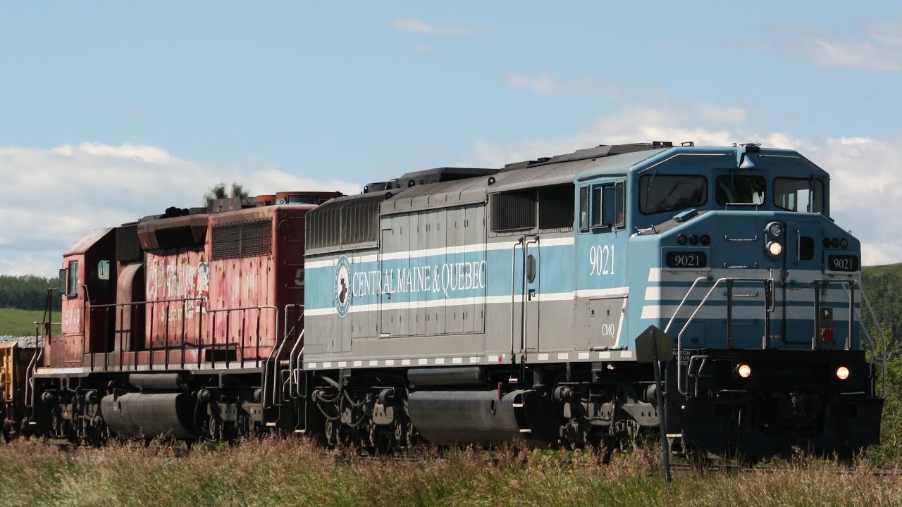 RARE! CMQ 9021 (SD40-2F) Leads a CP Ballast Train into Calgary, Alberta ...