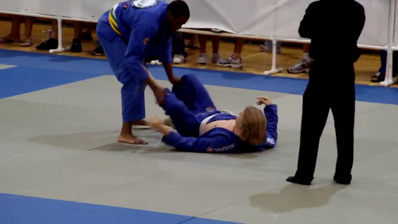 Gary Hatch losing by Top Triangle - YouTube