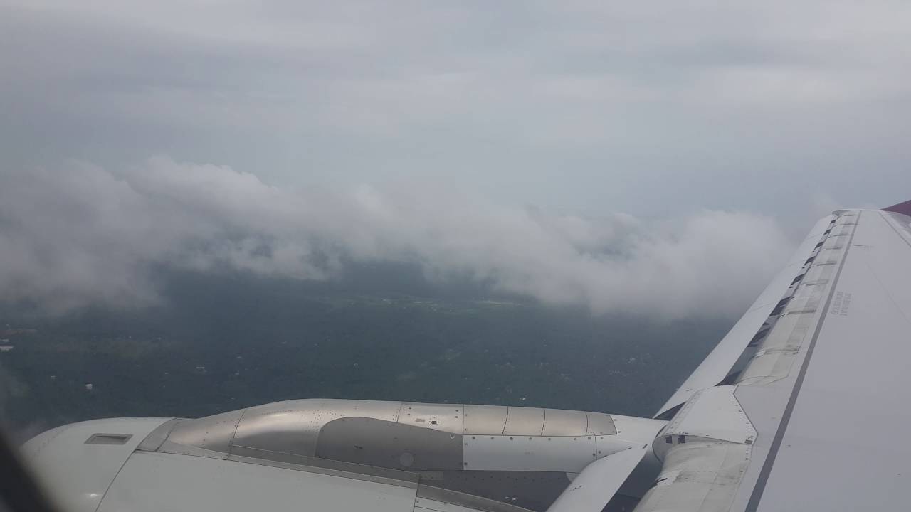 Beautiful landing Qatar Airways QR 538 to Calicut airport - YouTube