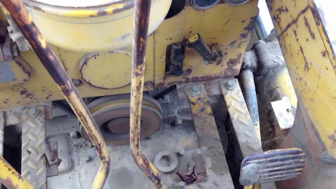 Cat 955 pony motor running - YouTube