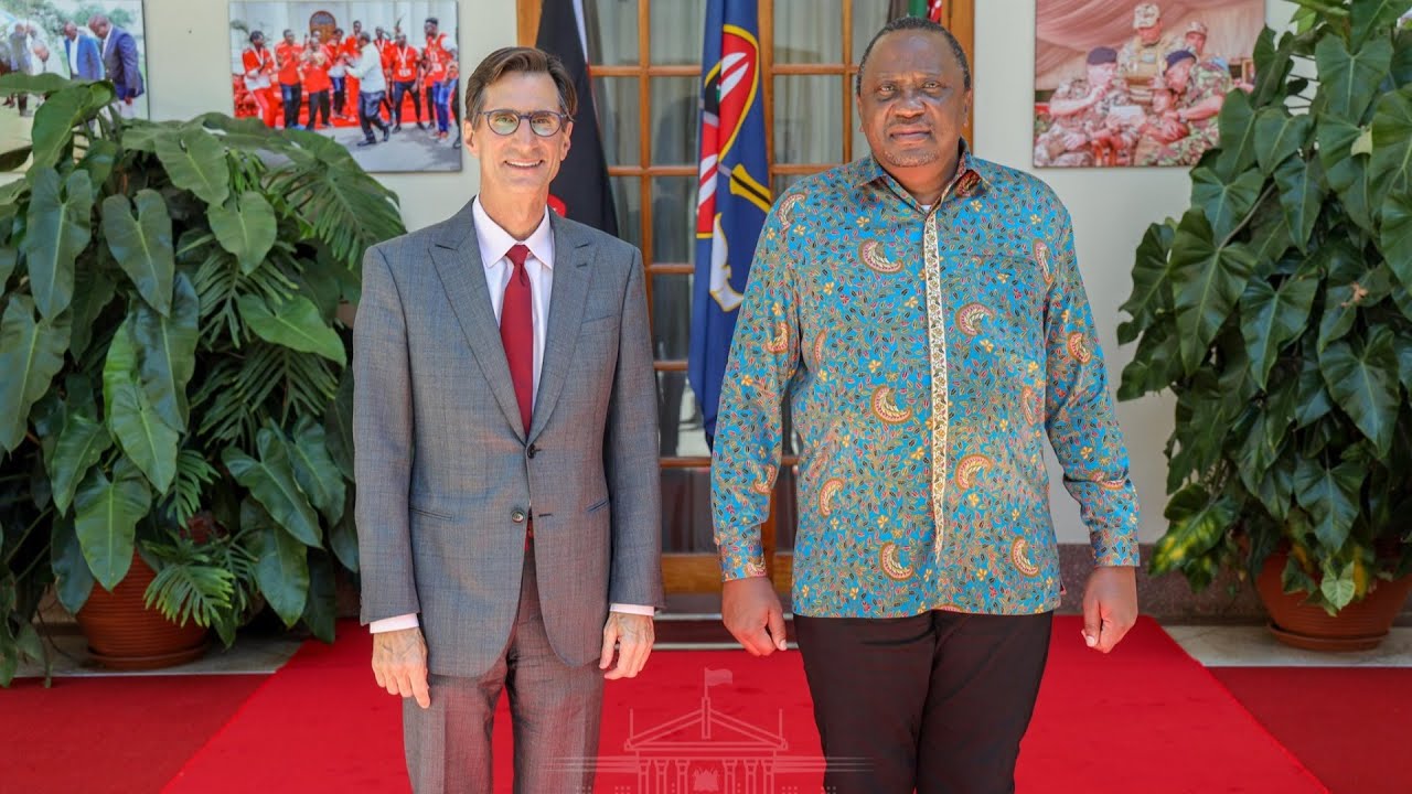 PRESIDENT UHURU HOLDS A MEETING WITH WORLD BANK COUNTRY DIRECTOR FOR ...