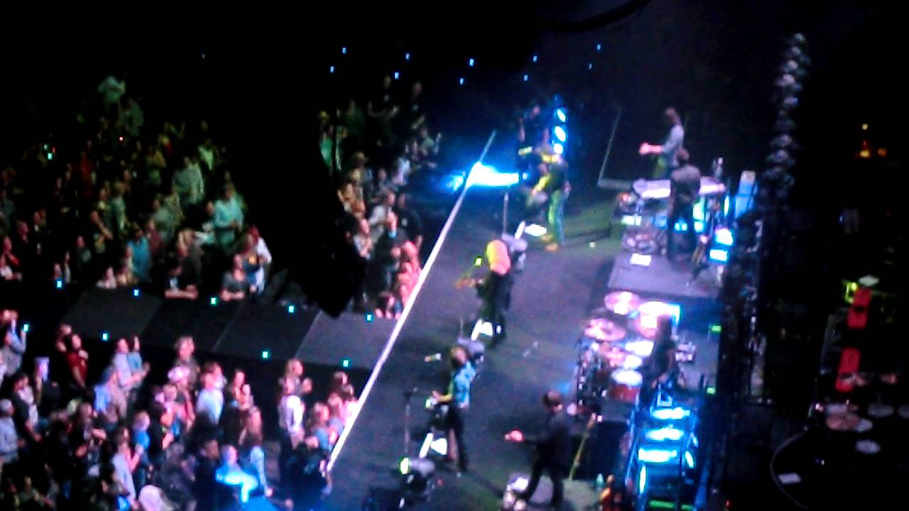 The Band Perry "Independence/Free Falling" - YouTube