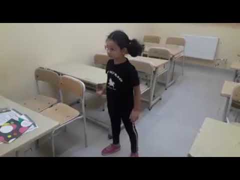 Aişə Hüseyn İngilis dili dərsi