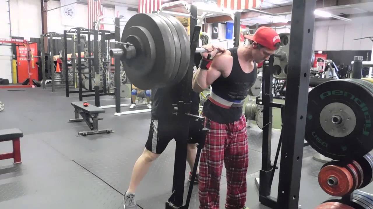 565lbx2 Squat and 440lb Bench at 187lbs - YouTube