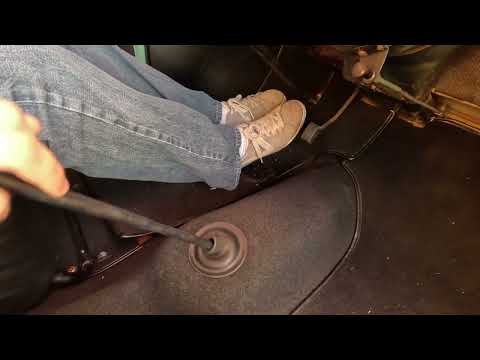 NECESSARY COMPONENTS INSIDE A MANUAL TRANSMISSION CAR - YouTube