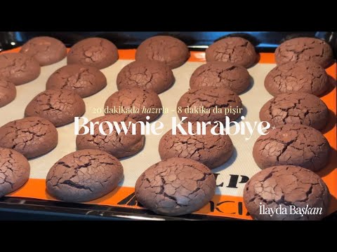 Brownie Kurabiye 🍪 İçi akışkan ♨️ 8 Dakikada pişer ⏰ Tatlı krizine birebir 🍫 Çat kapı komşuya ŞOV🤌🏻