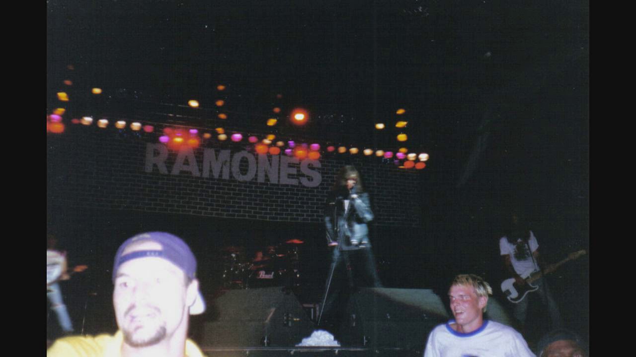 The Ramones - Live AUDIO from Seattle, WA - Sept 3, 1995 - YouTube
