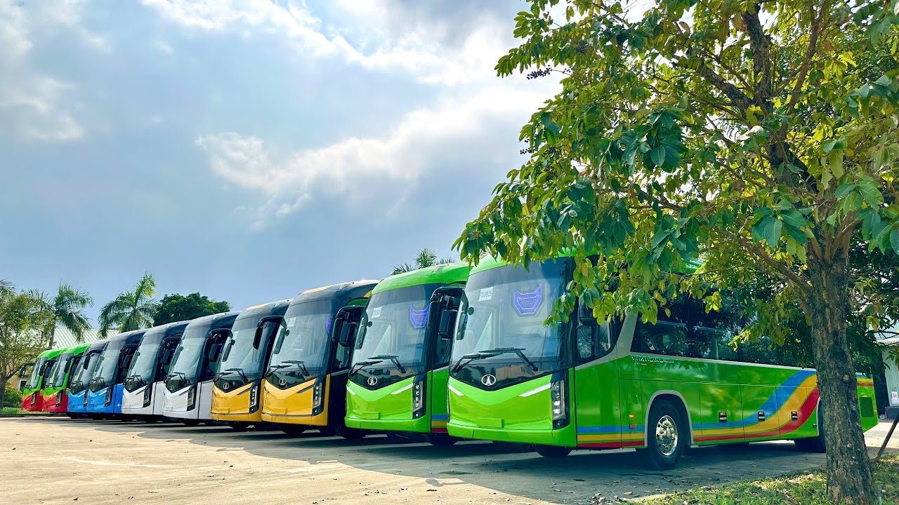 Haeco bus tiếp tục giao nhiều lô Kia Grand Bird - YouTube