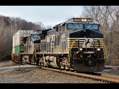 Norfolk Southern 4495 Leads NS 9855 Intermodal Big Beaver Pa 11 2024 ...