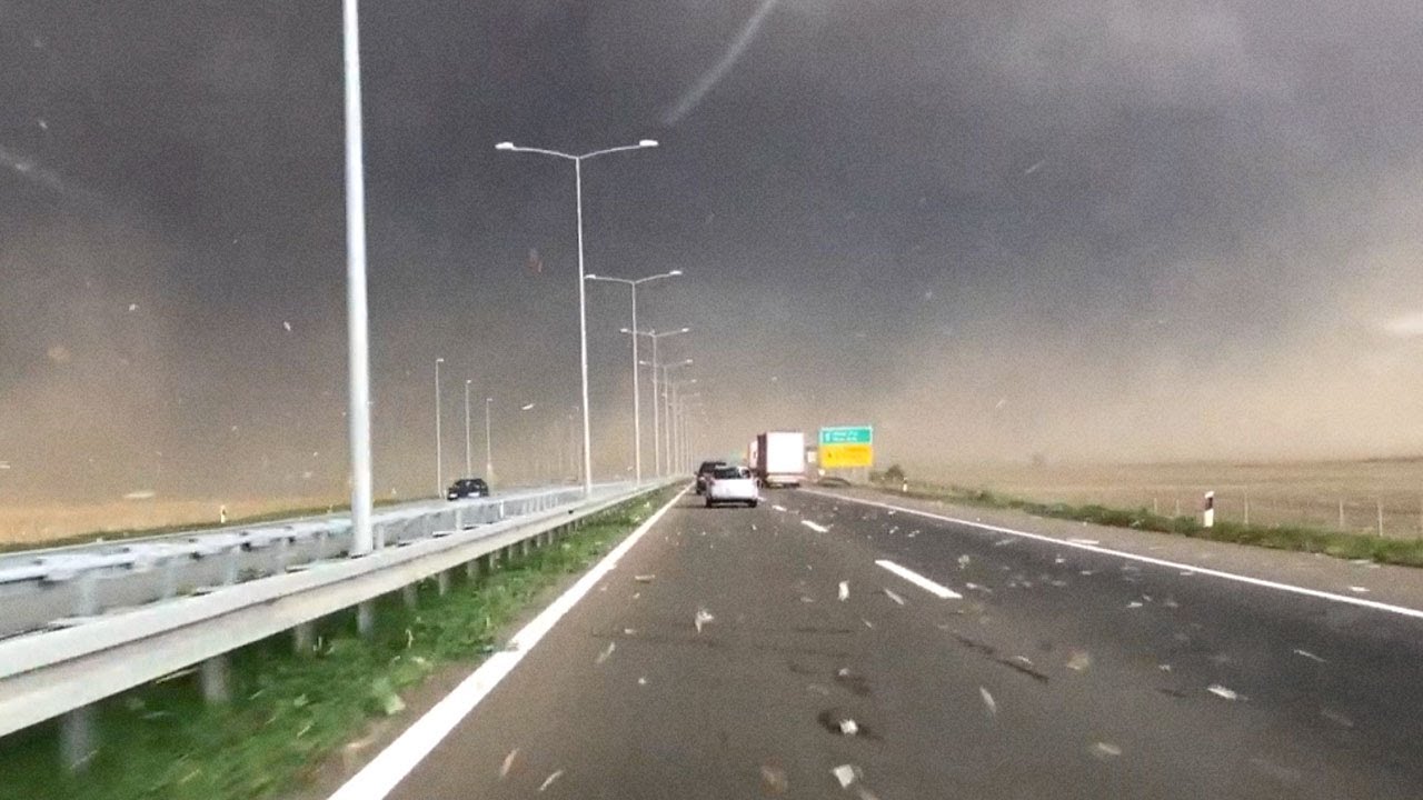 5 Extreme Natural Events Caught On Camera - YouTube