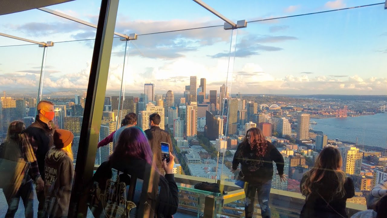 Getting High With The Needle // Views From The Space Needle - YouTube