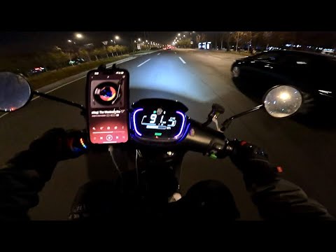 【Ninebot】E200p MK2 Electric motorcycle night riding - YouTube