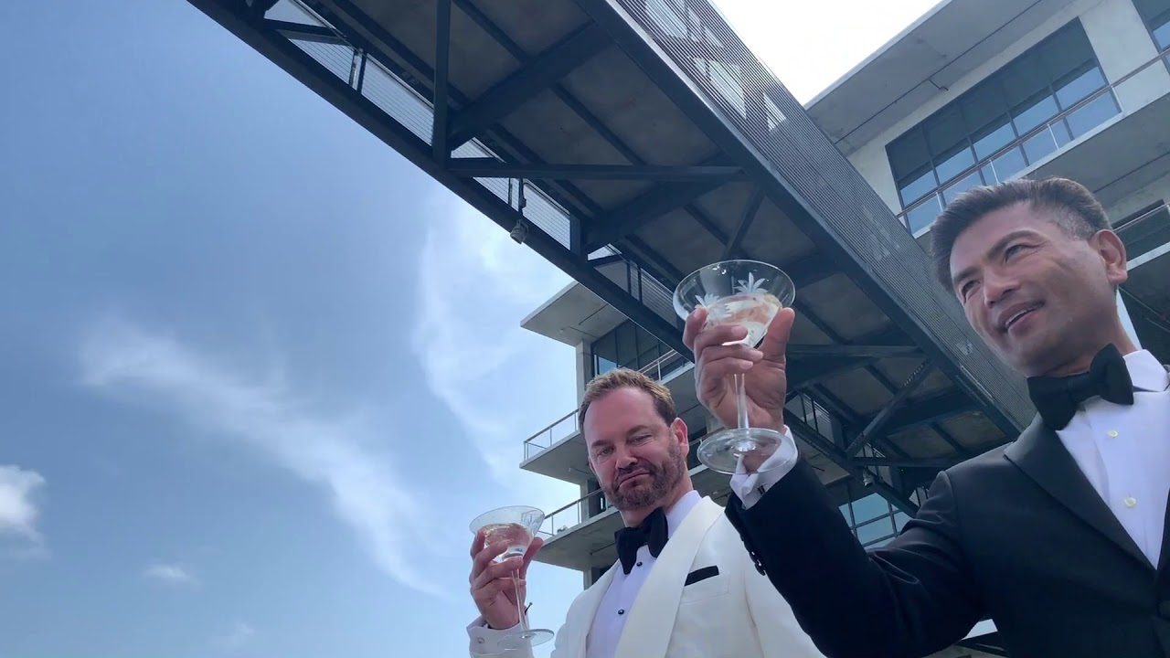 Battle of the Bonds: Sean & Dan - YouTube