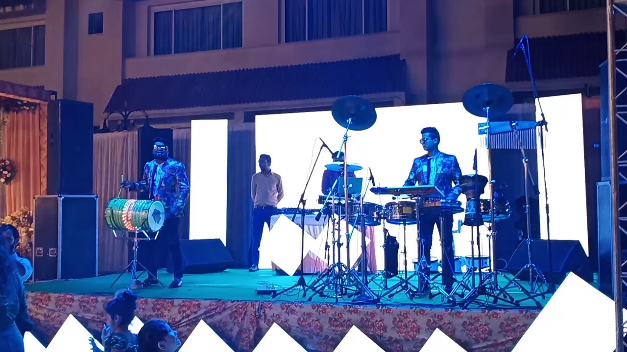 Dhol DJ percussion full hit show Rudrapur Sonia hotel - YouTube