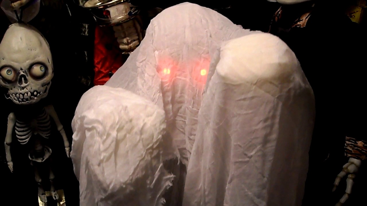 Gemmy Life Size Animated Unearthly Ghost Riser [MINT Condition] - YouTube