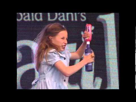 Cristina Fray- Castle on a cloud - YouTube