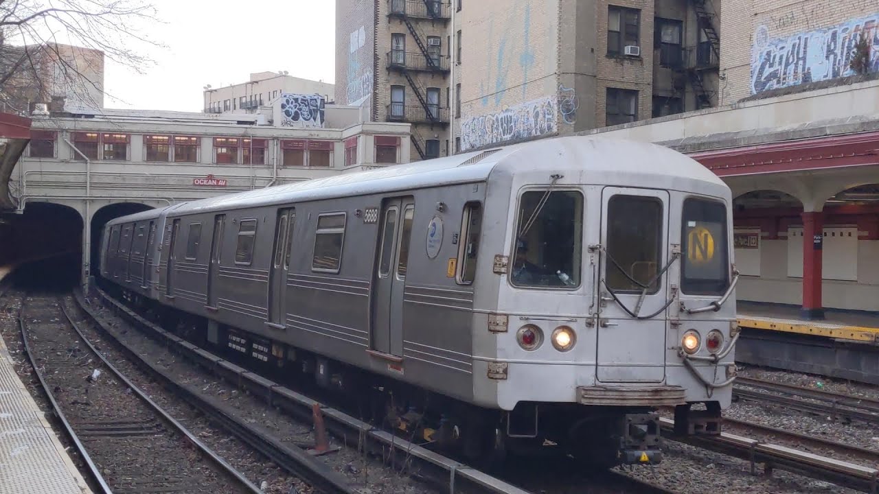 NYC Subway: Northbound N Trains Running via Brighton Express - YouTube