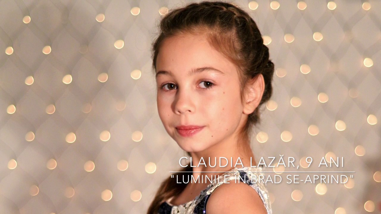 Claudia Lazăr, 9 ani- "Luminile in brad se-aprind" - YouTube