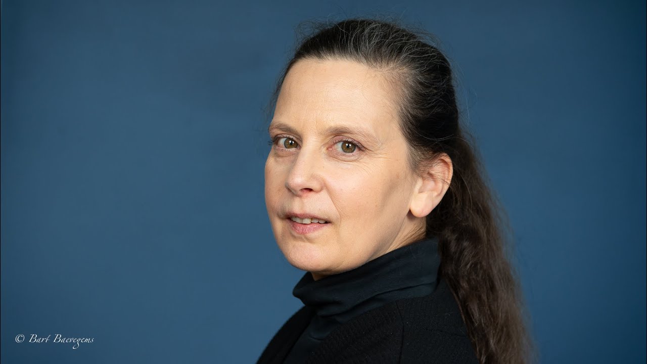 Kristien De Proost over haar rol in 'Zondag de Negentste'! - YouTube