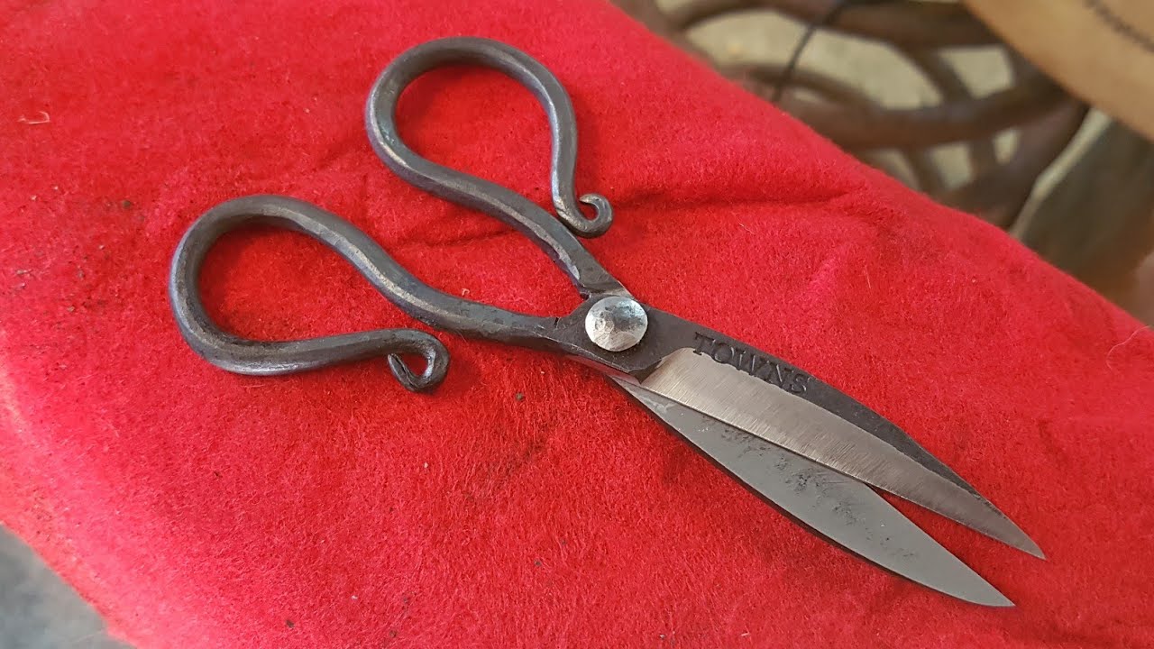 Forging a set of Scissors start to finish - YouTube