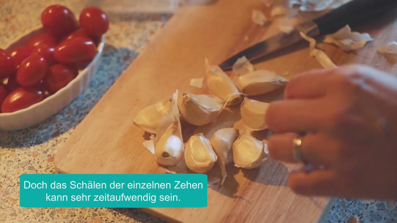 #LifeHack: Knoblauch schälen leicht gemacht! - YouTube