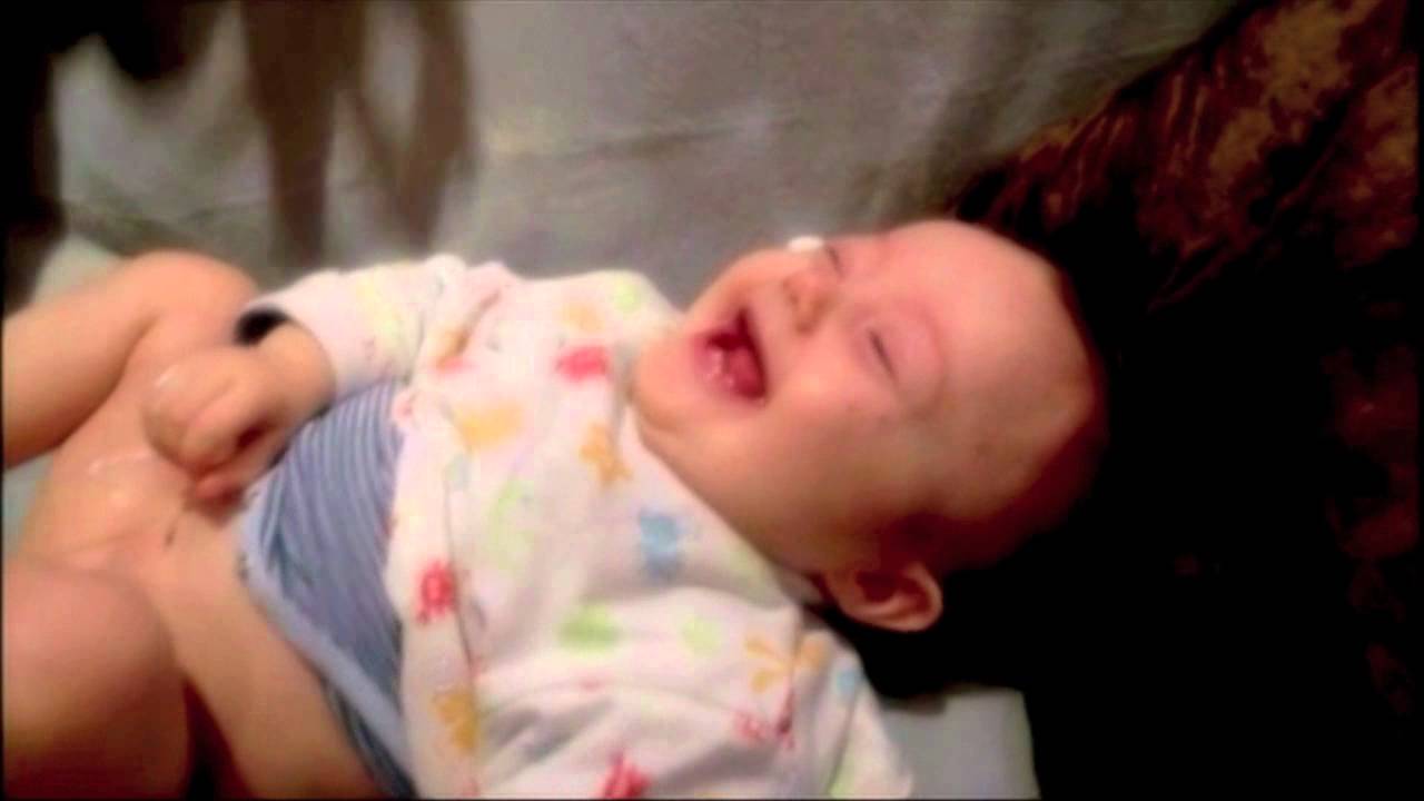 Bebé a rir | Halibut Derma® Creme - YouTube