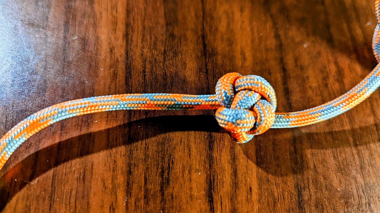 CELTIC BUTTON KNOT (Single Strand Diamond Knot) Using Paracord for ...