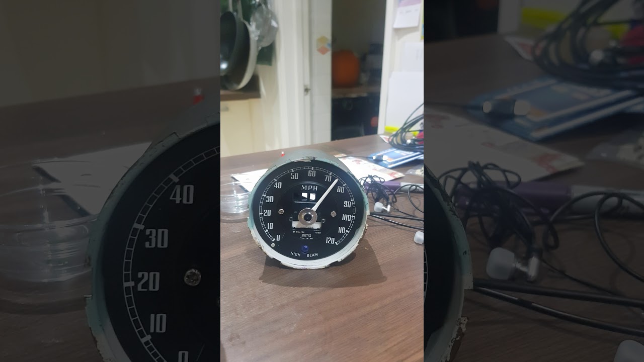 DIY Speedo Conversion - YouTube