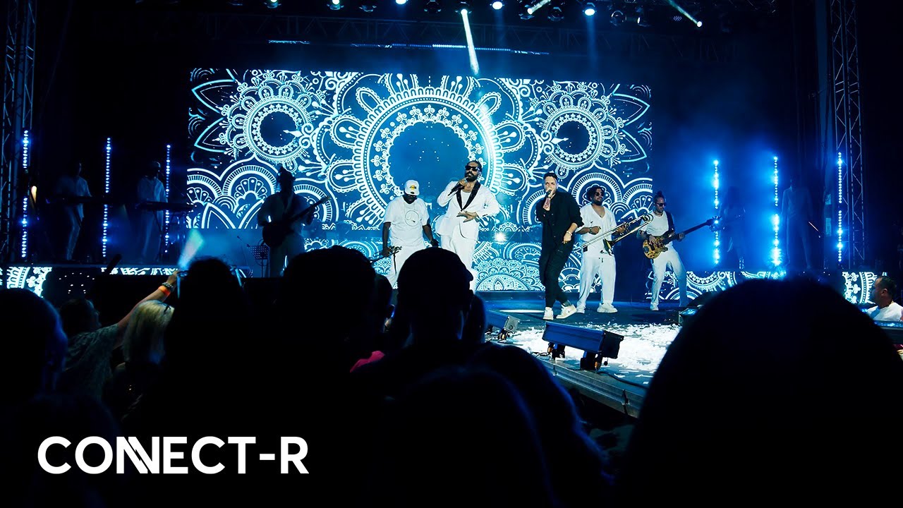 Connect-R Johny Romano - Medley Doi Ochi Albastri & Sokeres | Live ...