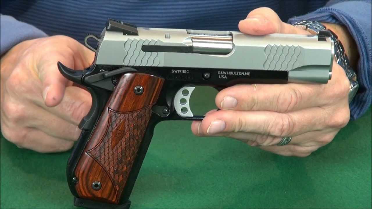 Smith & Wesson 1911 E Class "Range Day" - YouTube