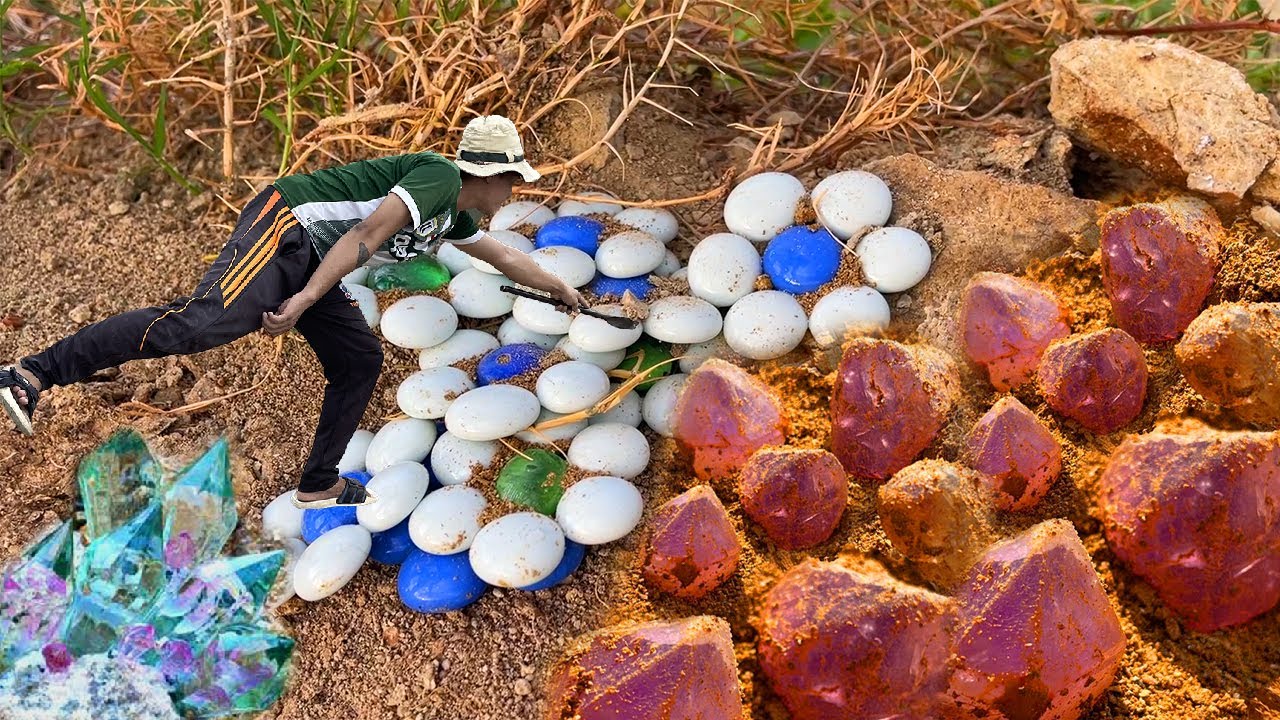 RARE PRECIOUS STONES FOUND IN THE STONE 1000 Year - YouTube