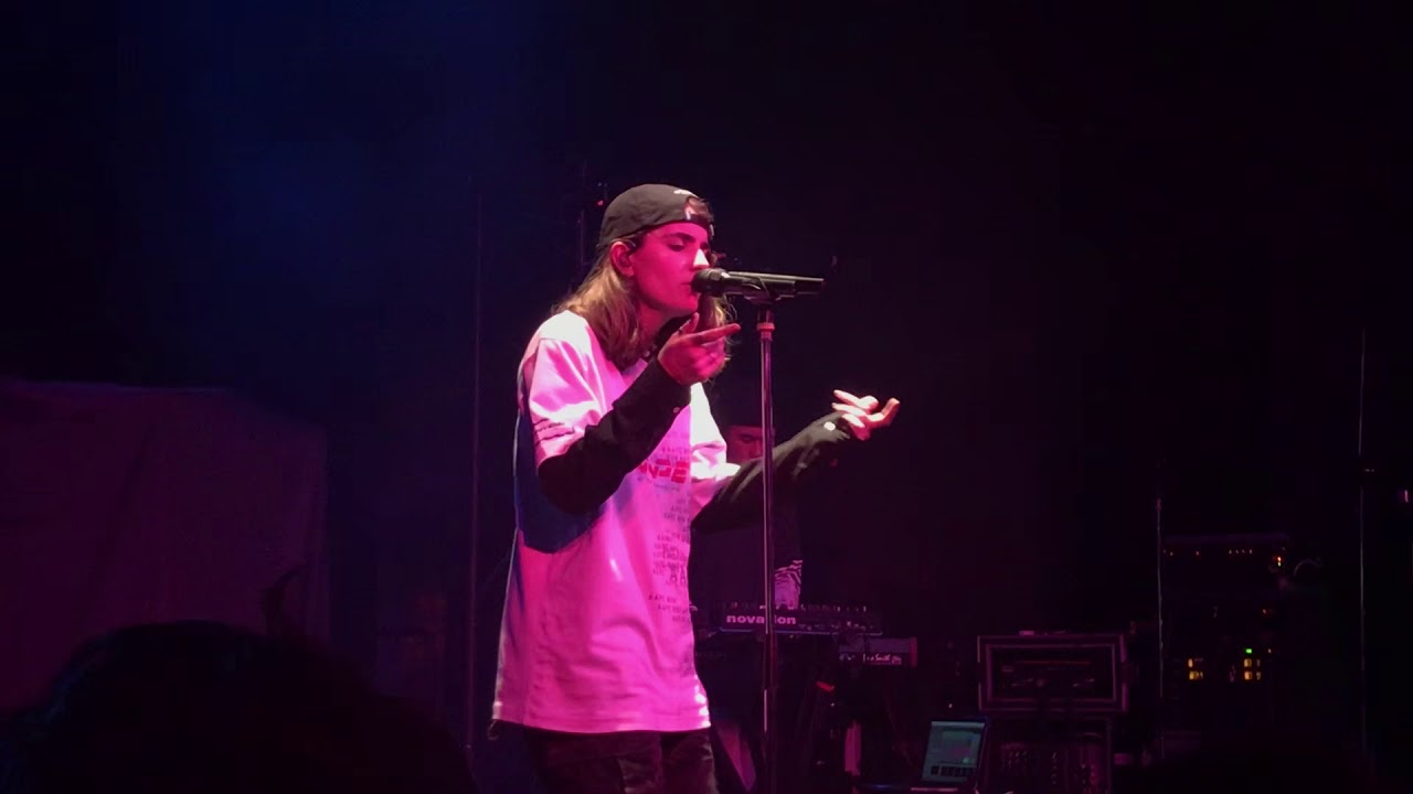 bülow - Not A Love Song (Live 2019) - YouTube