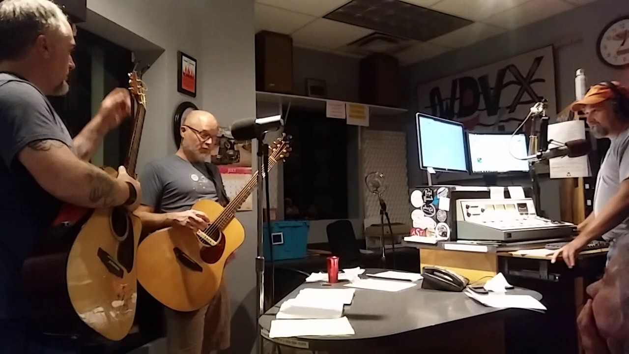 Brandon Fulson and John Tod Baker on WDVX - YouTube
