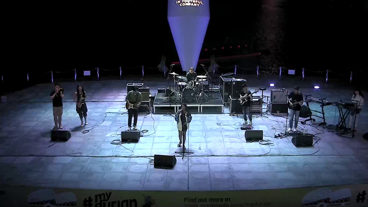 Redbone Esplanade Performance - YouTube