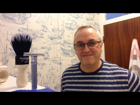 The Gibbs Nº17 adjustable razor - YouTube