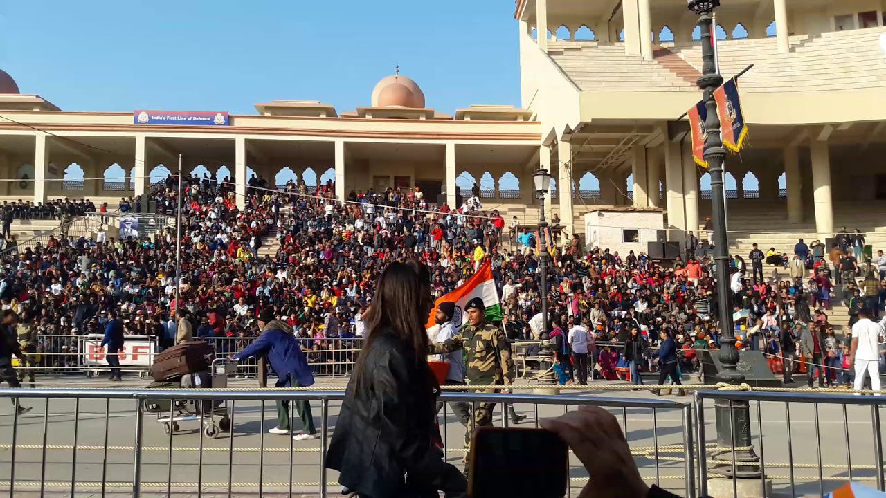 Atari Bagha Border Amritsar ka khubsurat nagara(4) - YouTube