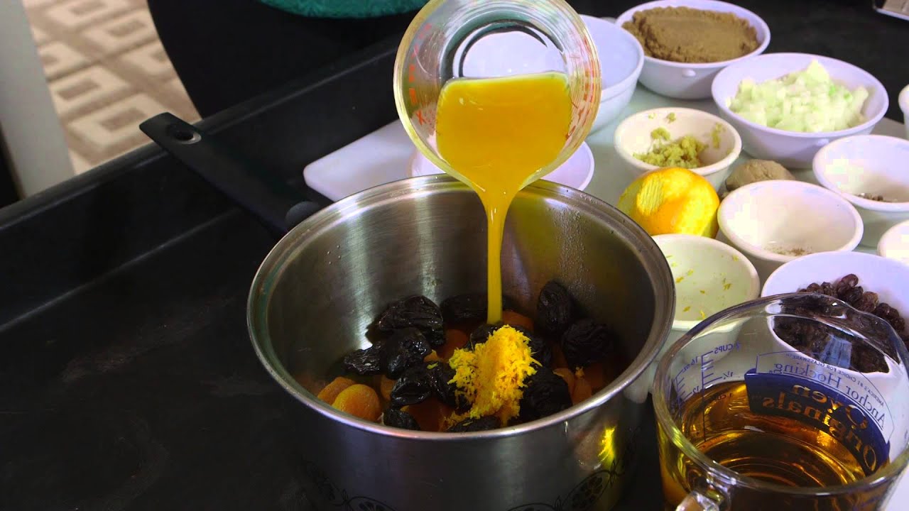 How to Make an Apricot, Prune & Raisin Chutney : Cooking With Prunes ...