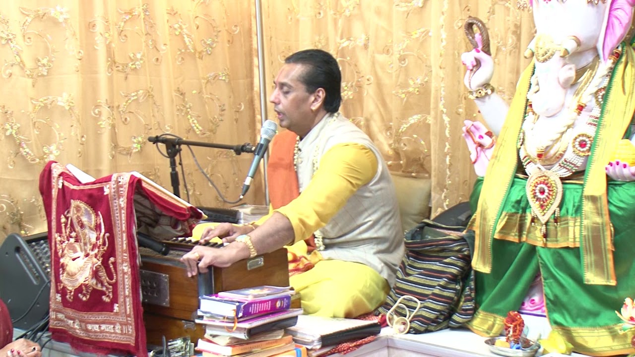 Pundit Ravi Ramayan Sumiran Drumming By Yoga - YouTube