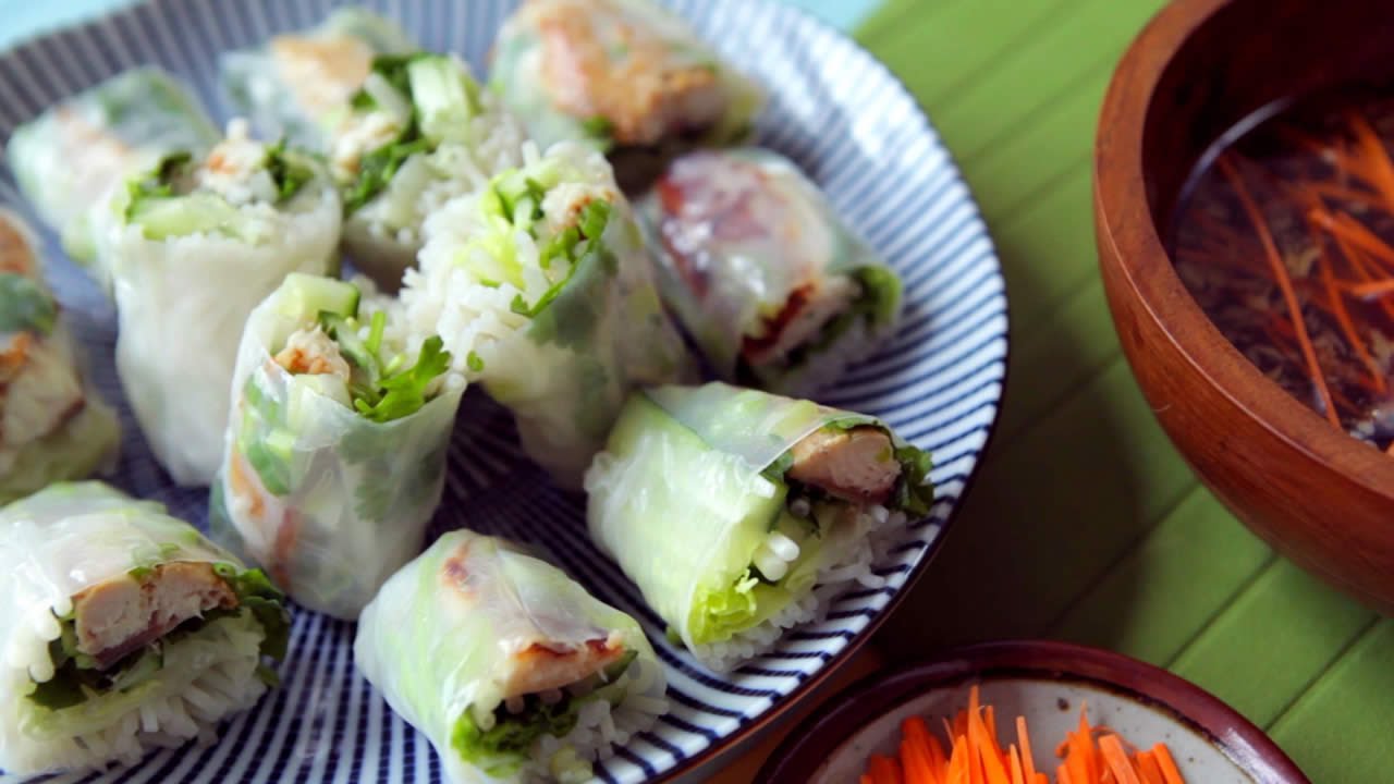 How to Make Fresh Mackerel Spring Rolls - YouTube
