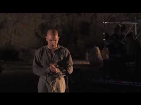 The opera singer Menachem Lang החזן מנחם לאנג - הטה אלוהי - YouTube