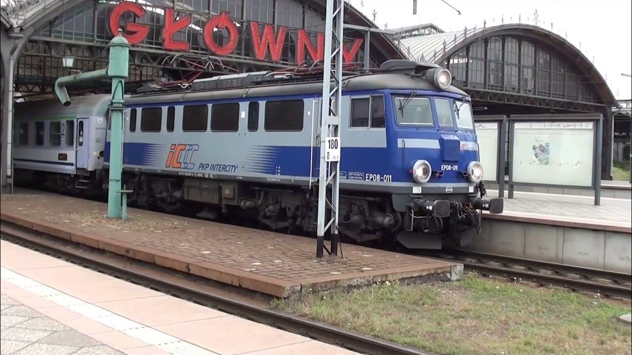 EP08 z TLK ,,Orzeszkowa" oraz EP07 z kibicami - YouTube