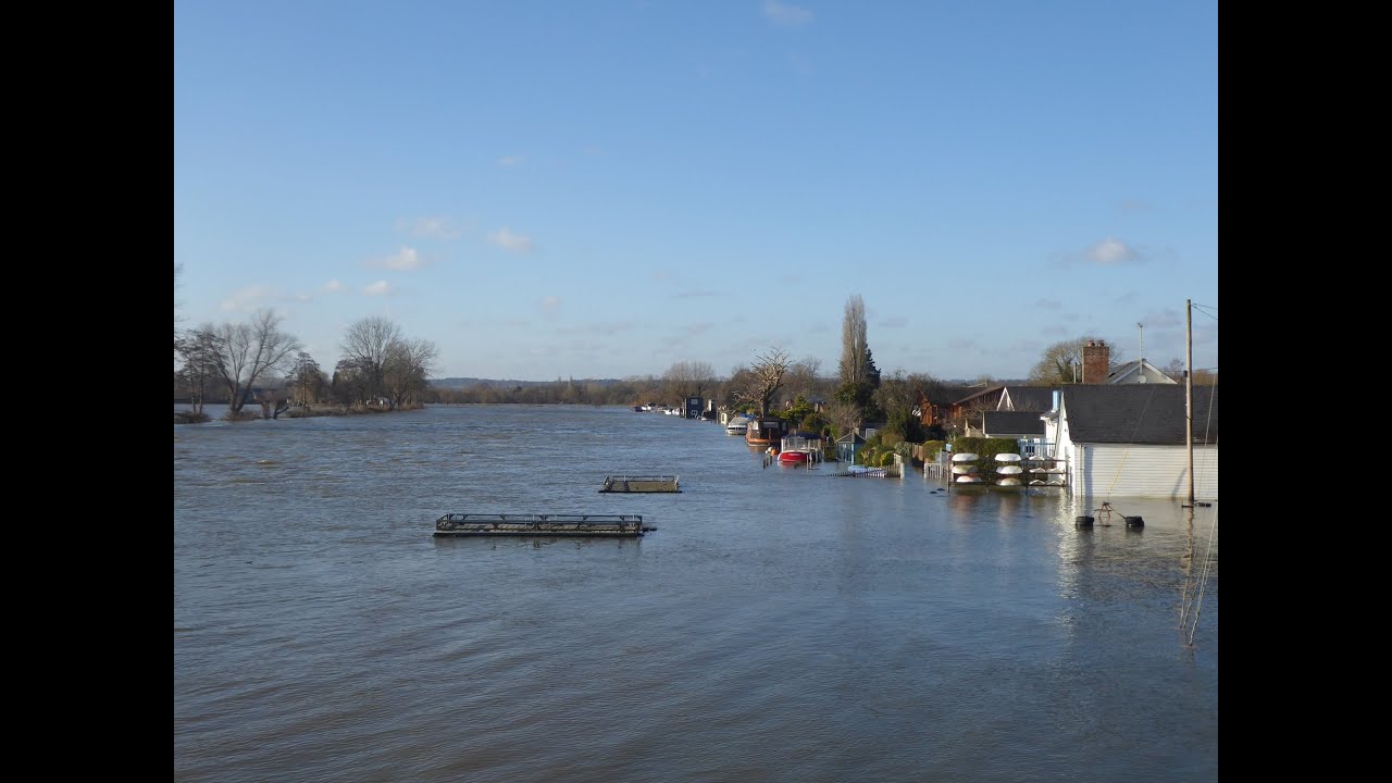 Record-breaking floods on the Thames - Bourne End underwater - YouTube