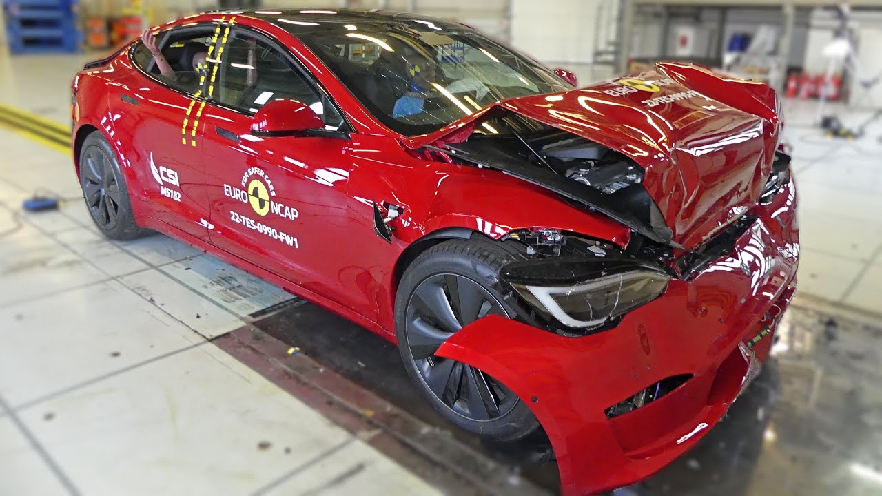 Tesla Model S Crash