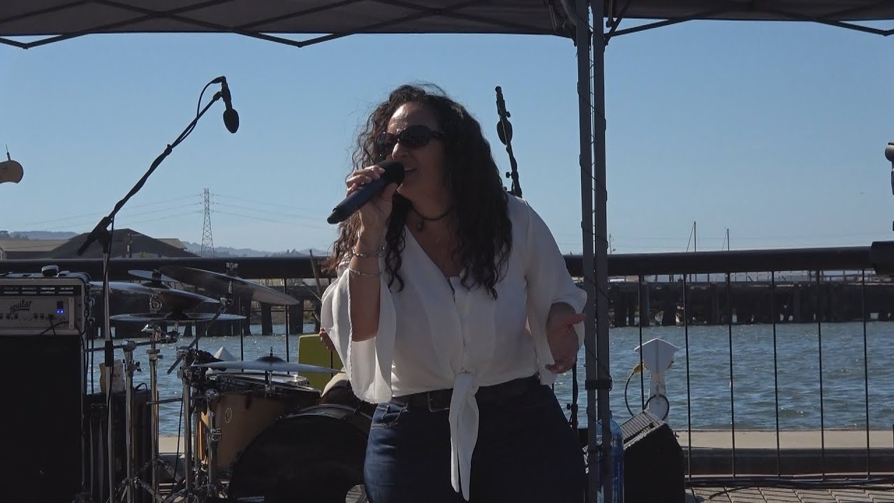 Sona the Band - Here I Go Again from Pioneer Seafoods Concert Series ...