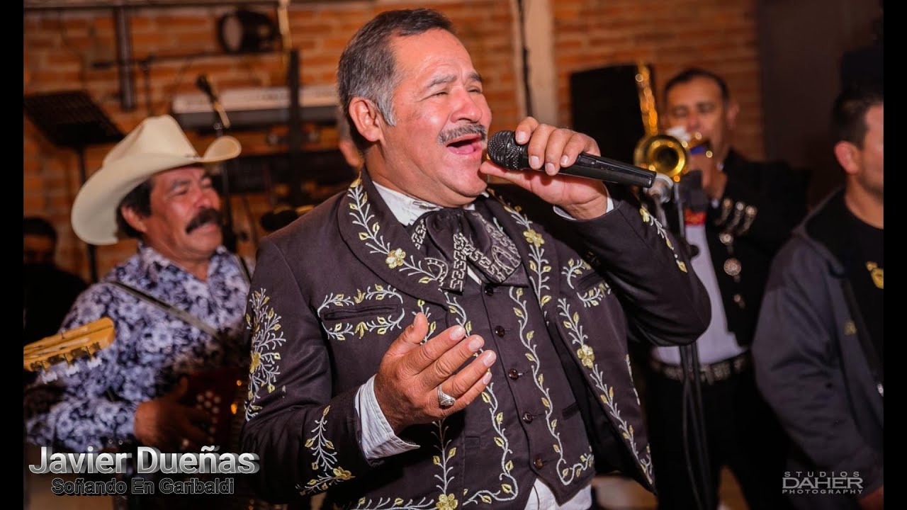 Javier Dueñas - Soñando En Garibaldi - YouTube