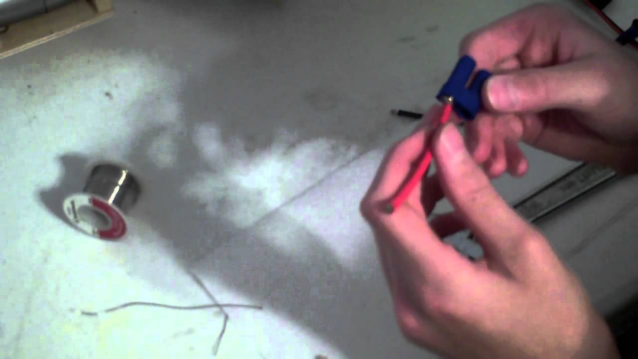 How To Solder EC5 Connectors - YouTube