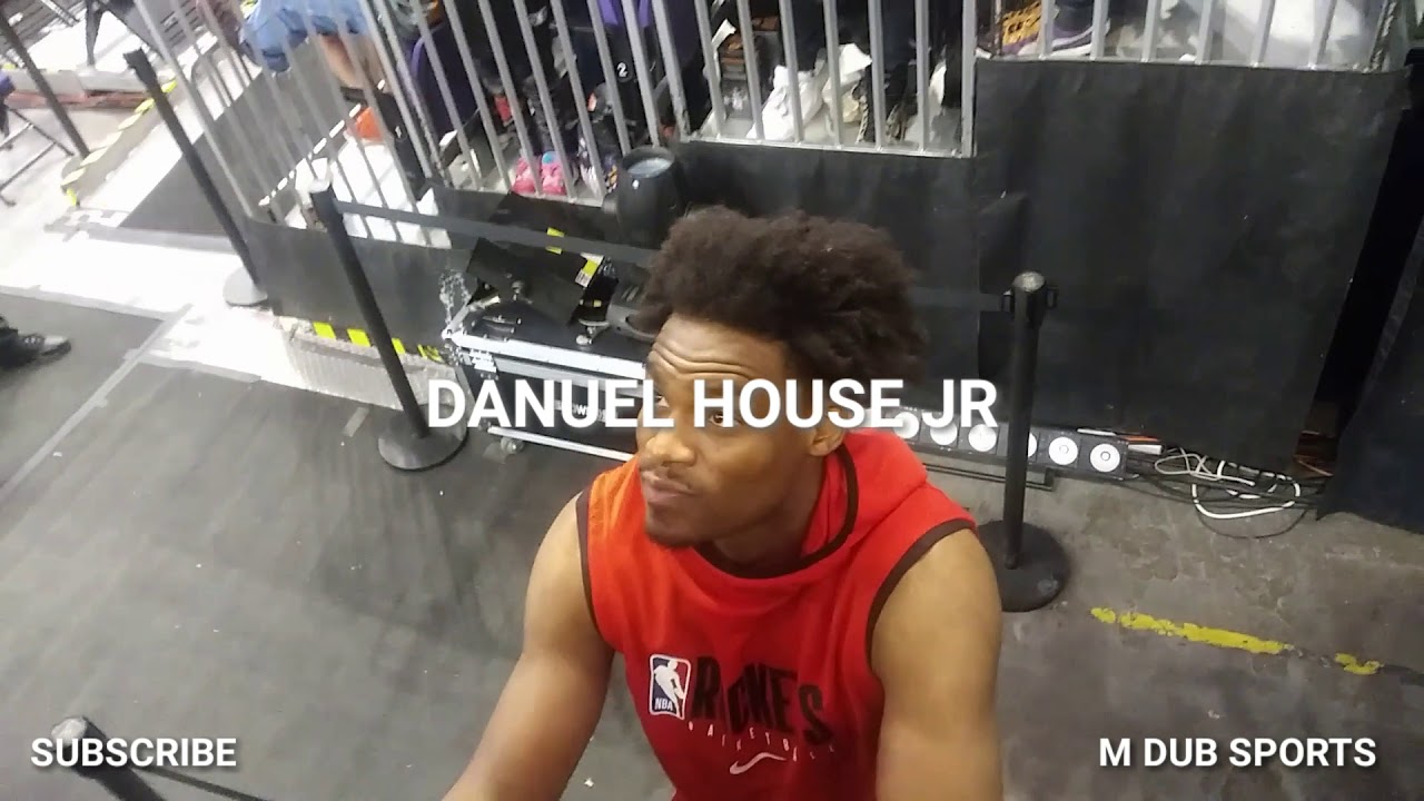 Danuel House Jr signing autographs for us - YouTube