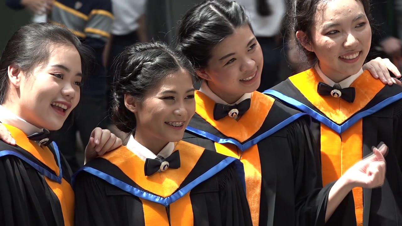 Mahidol University Graduation Ceremony (18 Sept 2018)_2 - YouTube